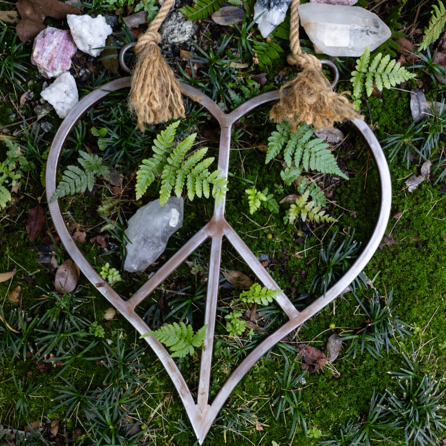 Small Hanging Metal & Jute Heart Peace Sign – Sugarboo & Co