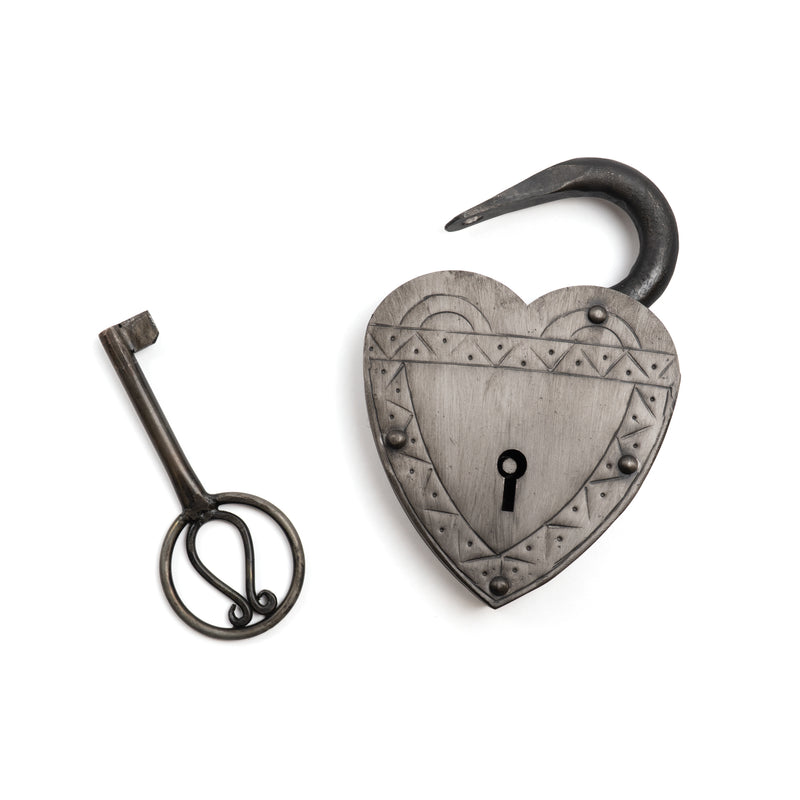 Iron Heart Lock 7" x 5" x 1" – Sugarboo & Co